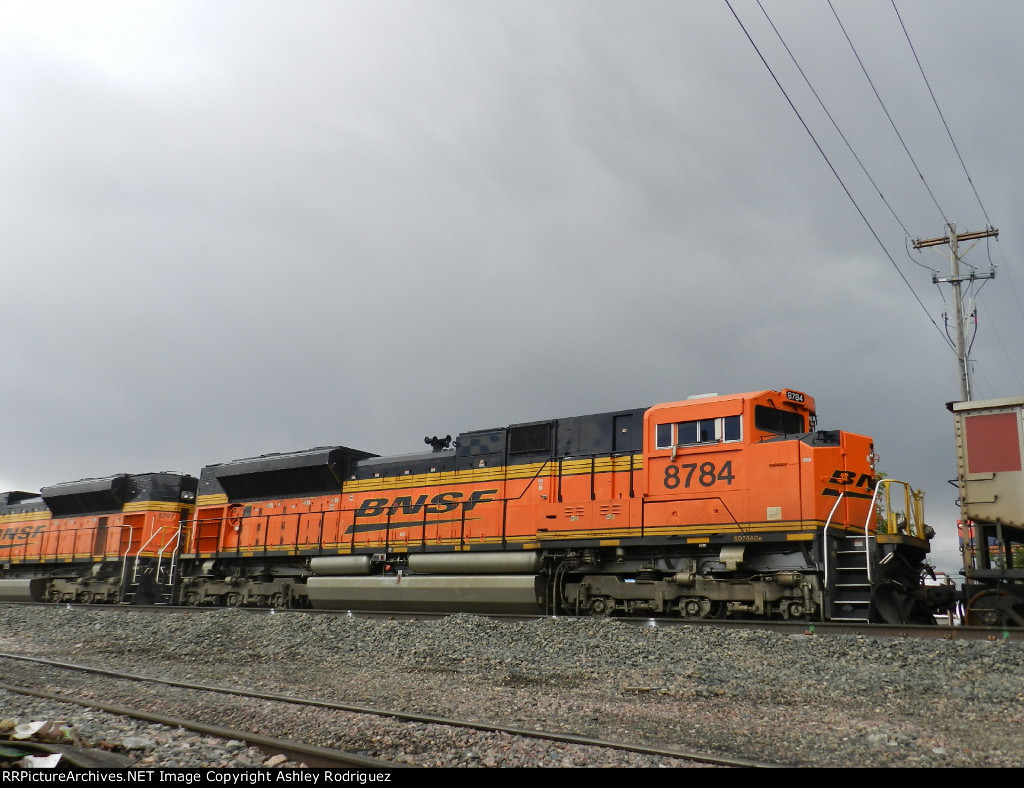 BNSF 8784